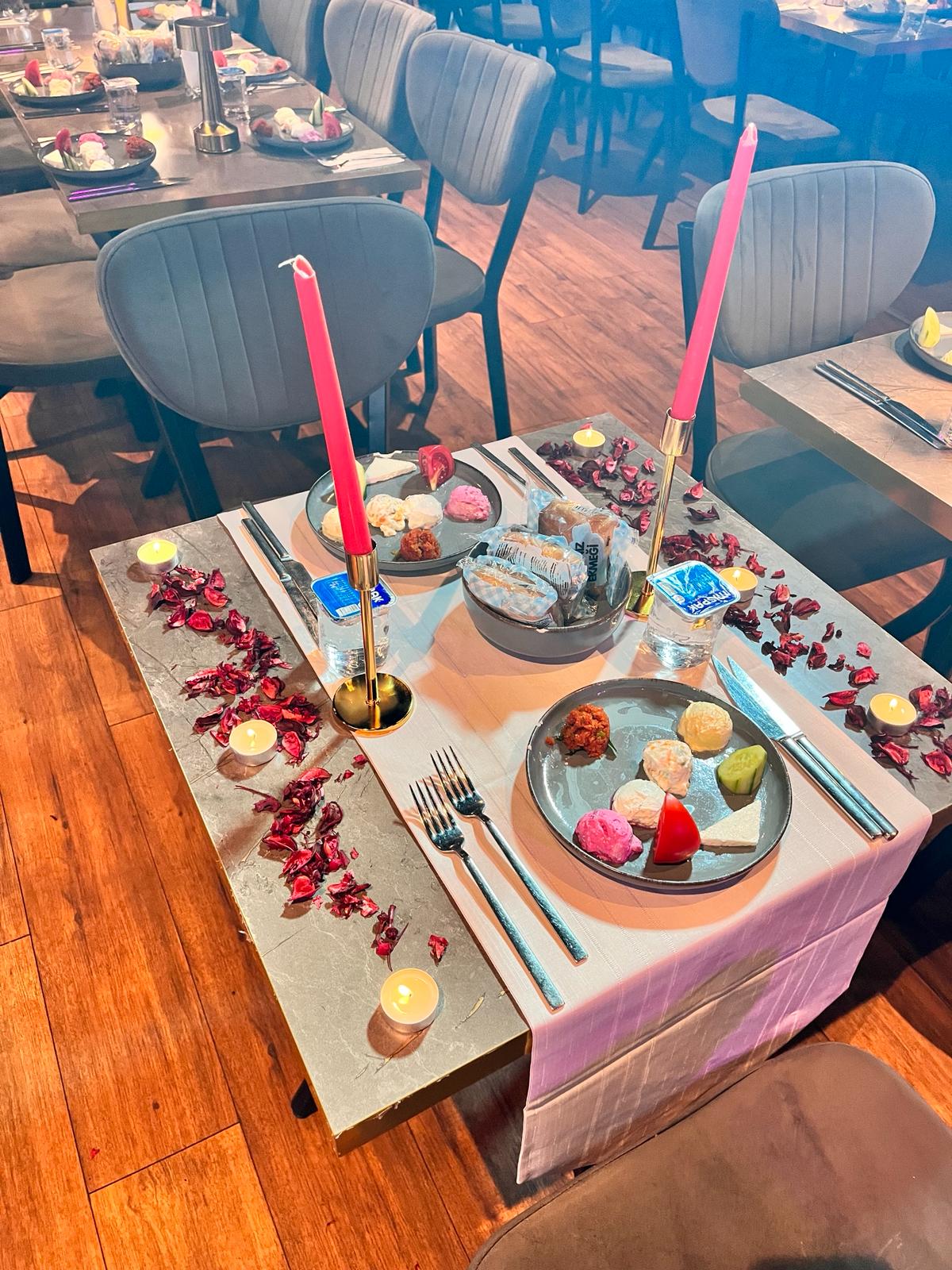 ROMANTİC TABLE (VIP Menu With Alcohol) - Cruising Bosphorus